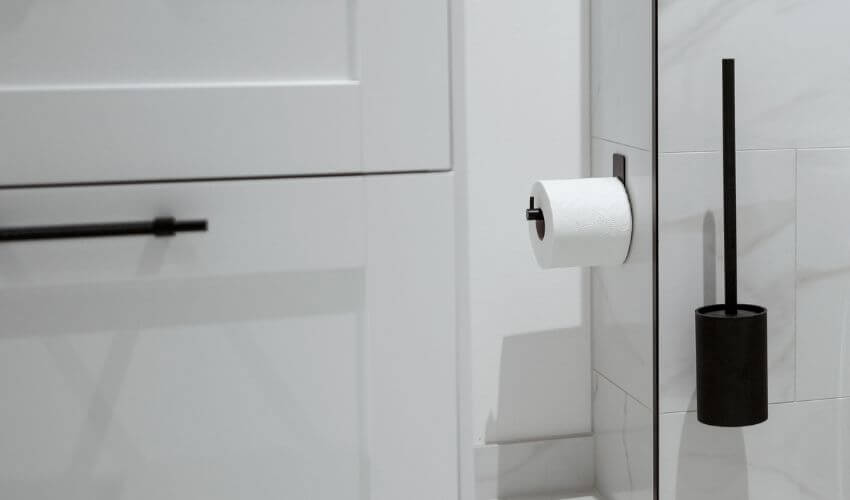 Toalettborstar - Köp en snygg toaborste på Beslagonline.se