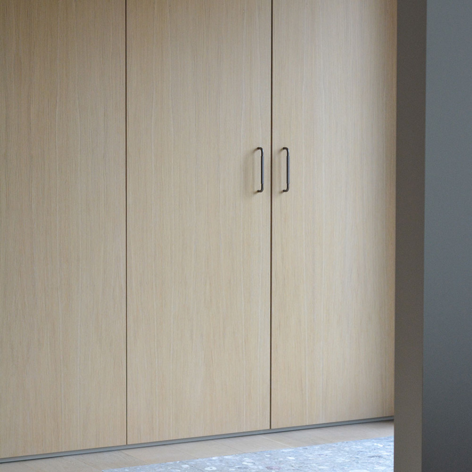 Handtag Helix - Mörk Brons | Beslagonline.se